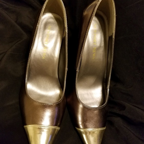 Newport News | Shoes | Metallic Bronze And Gold Lovely Heels | Poshmark